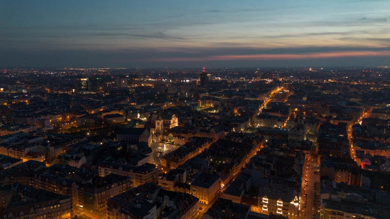 Niezwykły mapping w centrum miasta. Spektakl każdy może zobaczyć za darmo