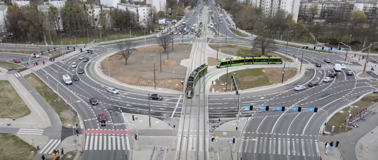 Rondo Rataje znowu pod lupą. Jest kolejny film instruktażowy, kierowcy ...