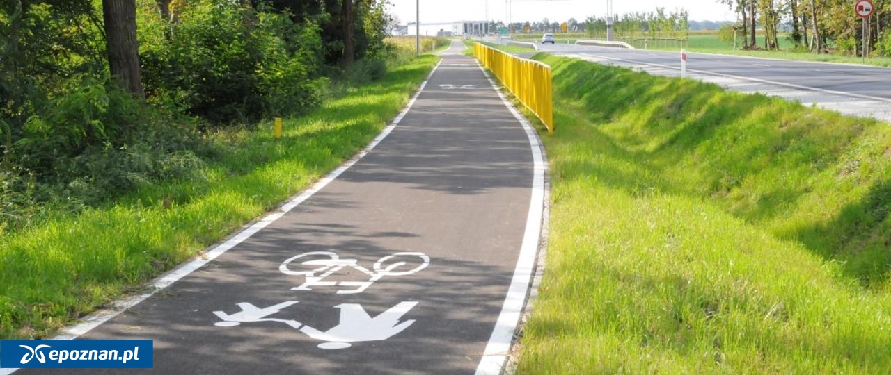 Będzie droga dla pieszych i rowerów w ciągu DK11. Wpłynęło siedem ofert